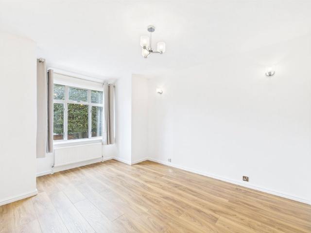 3 bedroom House in York Road, Maidenhead