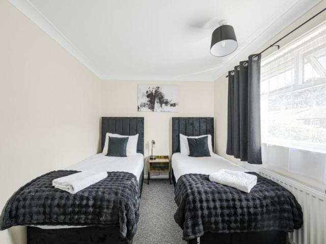 3 Bedroom House Ipswich Ipswich 100319859