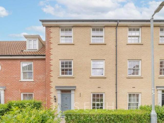 3 Bedroom House Ipswich Suffolk LS101796860