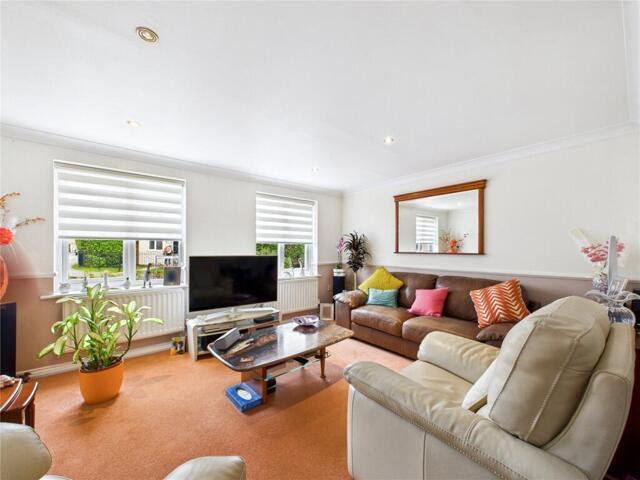 3 Bedroom House Ipswich Suffolk 99380763
