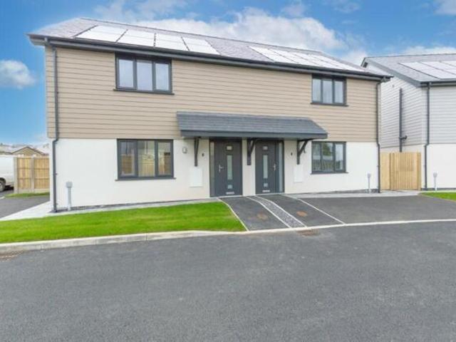 3 Bedroom House Isle Of Anglesey Isle Of Anglesey 98262528