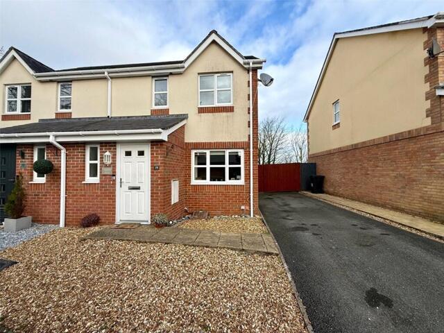 3 Bedroom House Isle Of Anglesey Isle Of Anglesey 99130272