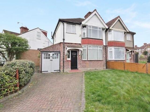 3 Bedroom House Isleworth Great London 100966289