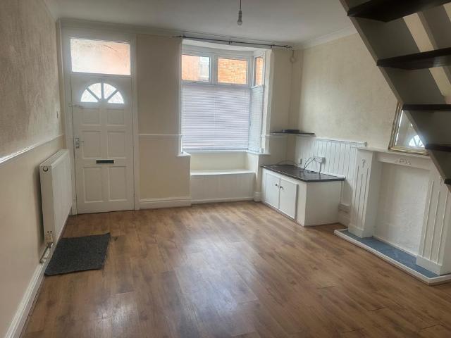 3 bedroom house on Wootton Street, Bedworth, CV12 9DU