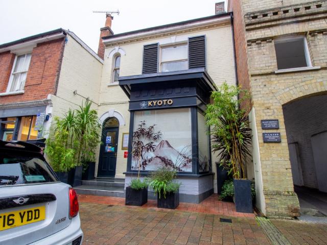 3 bedroom House of Multiple Occupation To Rent
