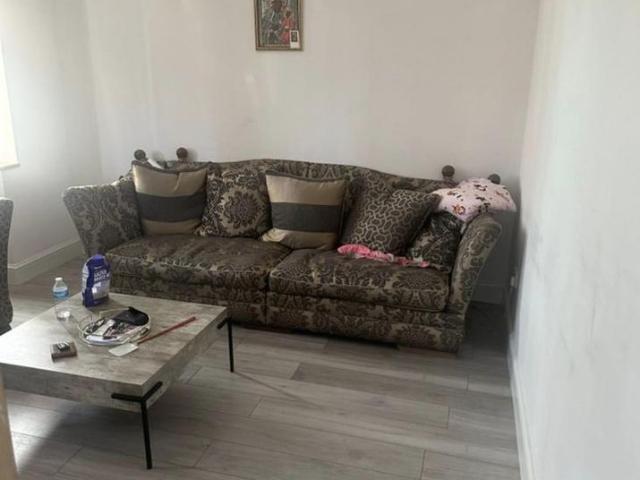 3 bedroom house of multiple occupation to rent