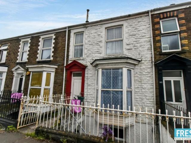 3 bedroom house of multiple occupation for sale