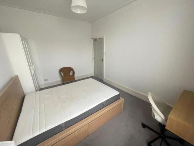 3 bedroom house of multiple occupation for rent in South Norwood Hill, SE25