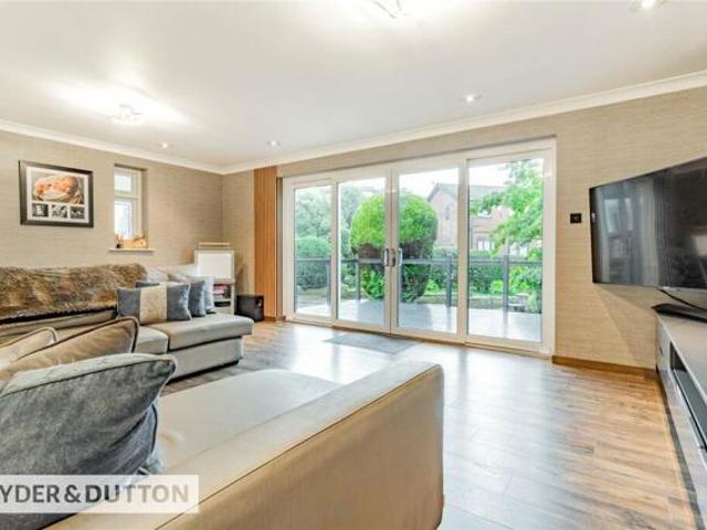 3 Bedroom House Oldham Oldham 91549282