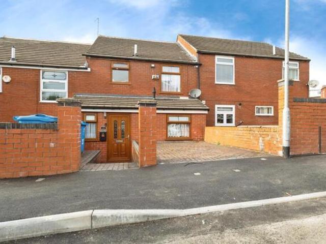 3 Bedroom House Oldham Oldham 98119578