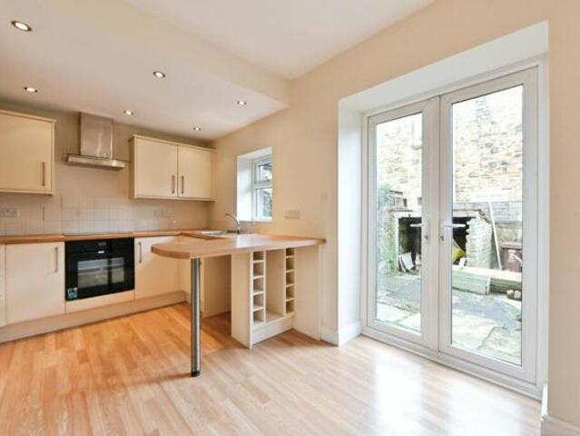 3 Bedroom House Oldham Oldham 100786649