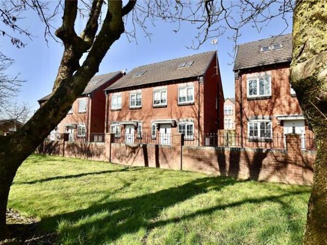 3 Bedroom House Oldham Oldham 100953752