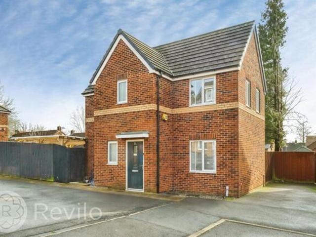 3 Bedroom House Oldham Oldham LS99840080