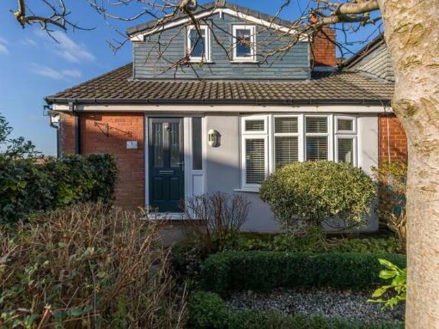 3 Bedroom House Oldham Greater Manchester LS98766139
