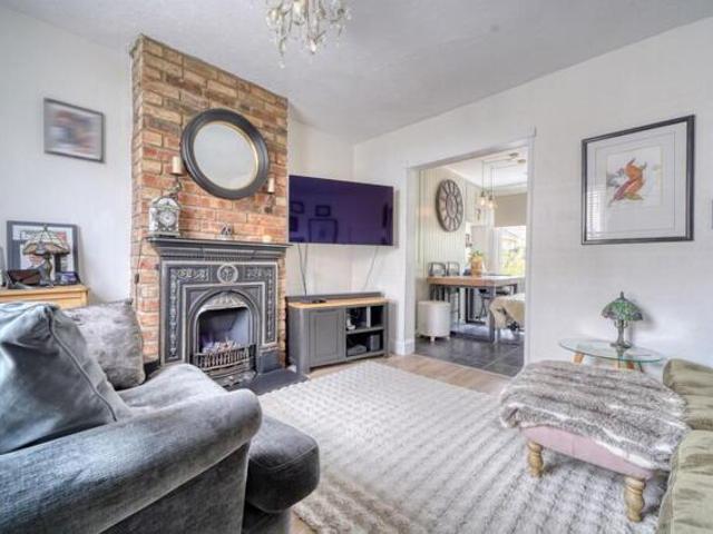 3 Bedroom House Orpington Greater London LS99735833
