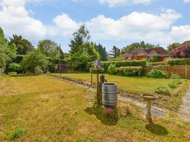 3 Bedroom House Otham Kent LS100988019