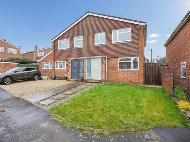 3 Bedroom House Oxfordshire Oxfordshire 100953461