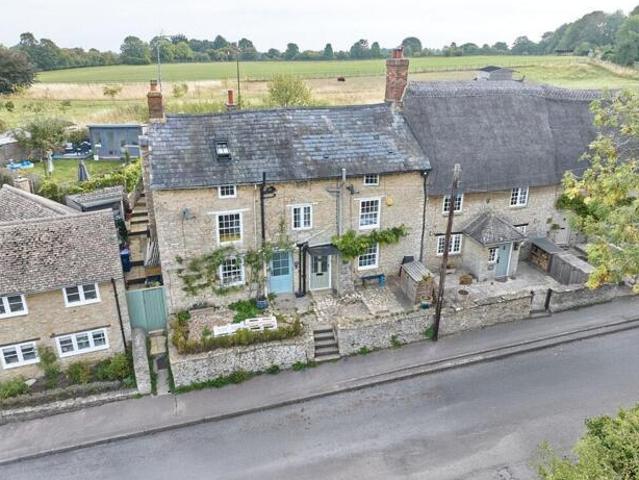 3 Bedroom House Oxfordshire Oxfordshire LS95953924