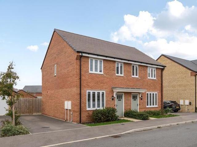 3 Bedroom House Oxfordshire Oxfordshire LS98903719