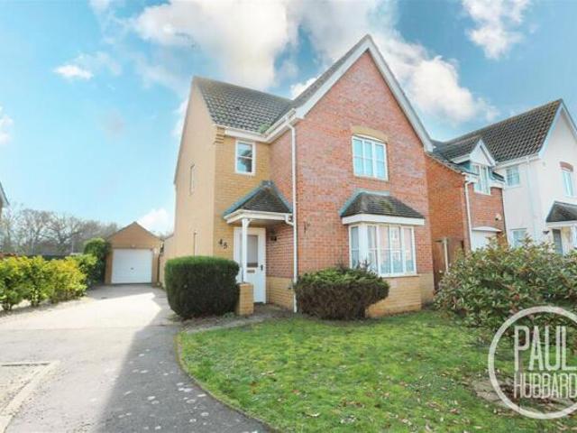 3 Bedroom House Lowestoft Suffolk LS100614937