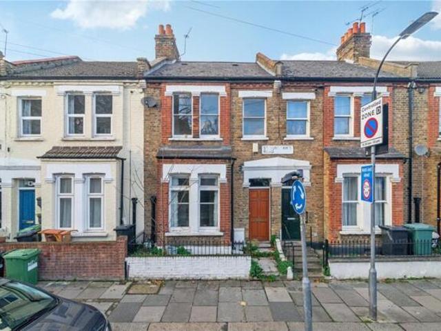 3 Bedroom House London Greater London LS100023893