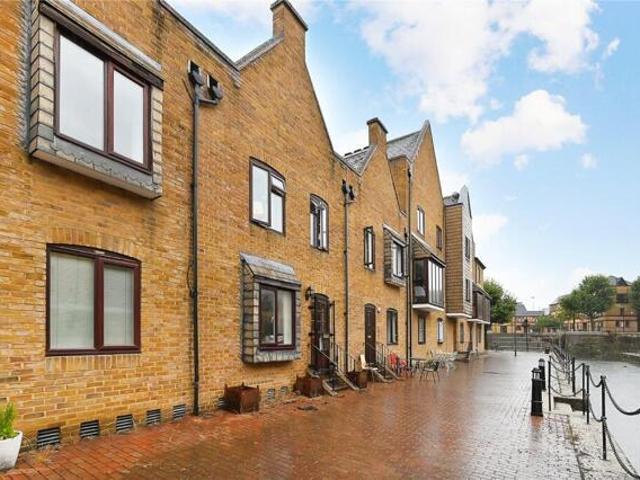 3 Bedroom House London Greater London LS100132481