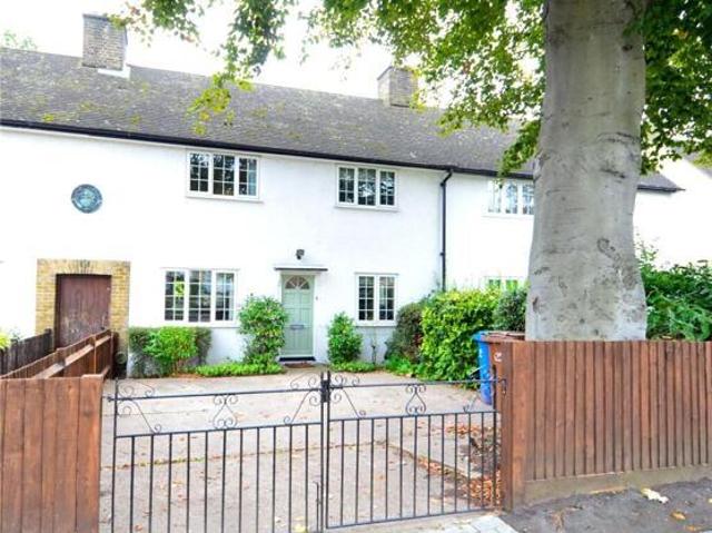 3 Bedroom House London Greater London LS100541279