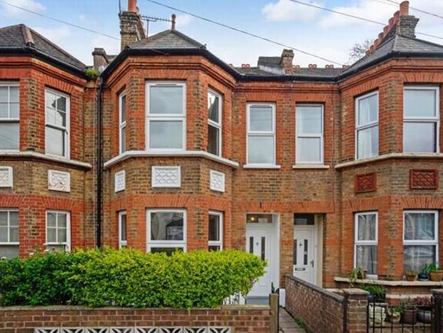3 Bedroom House London Greater London LS100824942