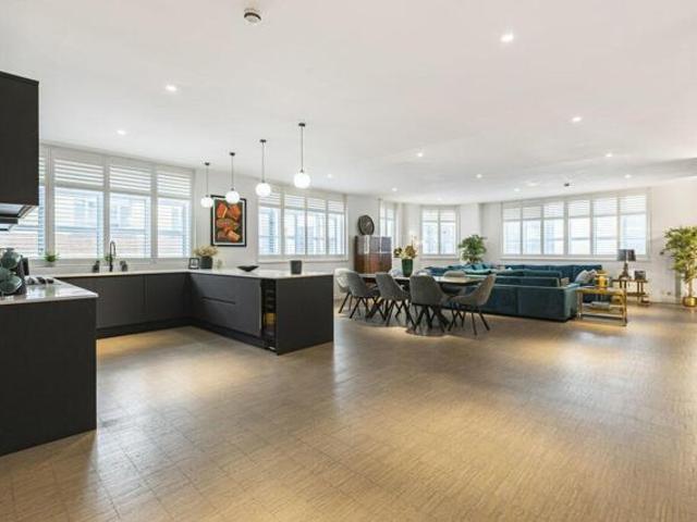3 Bedroom House London Greater London LS101100207