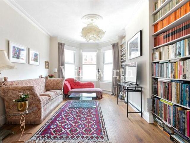 3 Bedroom House London Greater London LS101278168