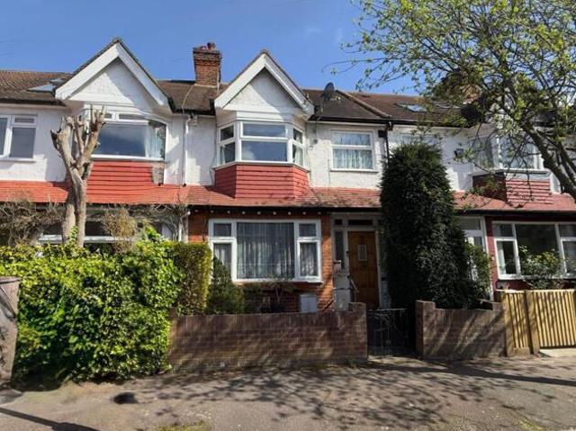 3 Bedroom House London Greater London LS101678476