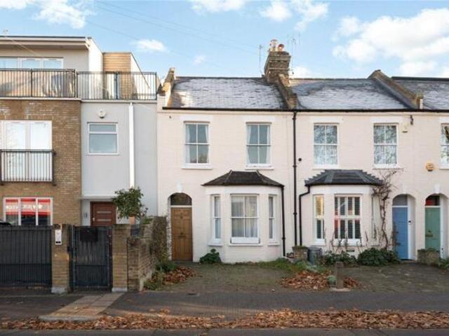 3 Bedroom House London Greater London LS98545683