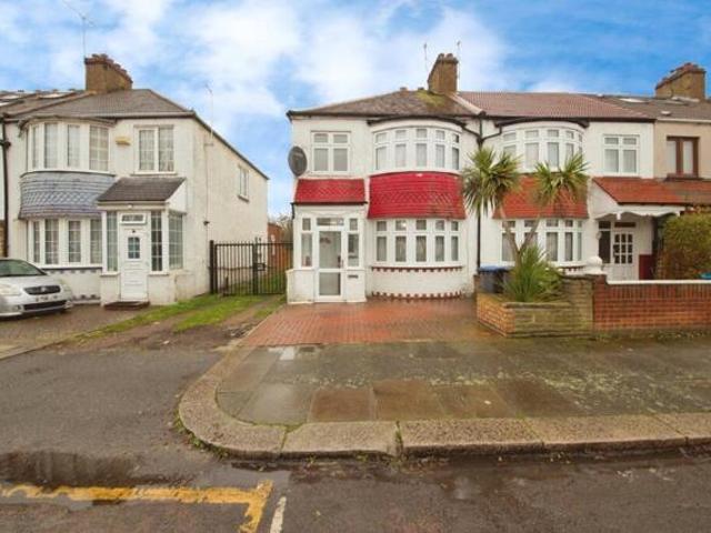 3 Bedroom House London Greater London 101025886