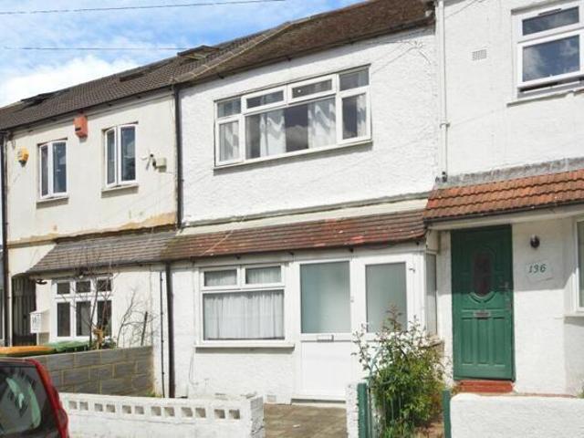 3 Bedroom House London Greater London 101955424