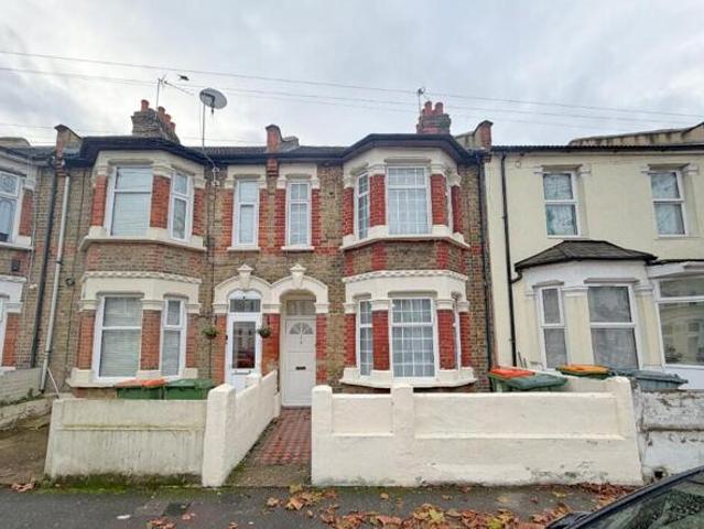 3 Bedroom House London Greater London 99895462