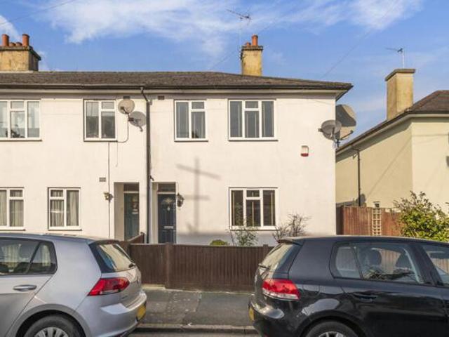 3 Bedroom House Londres Greater London 100579190