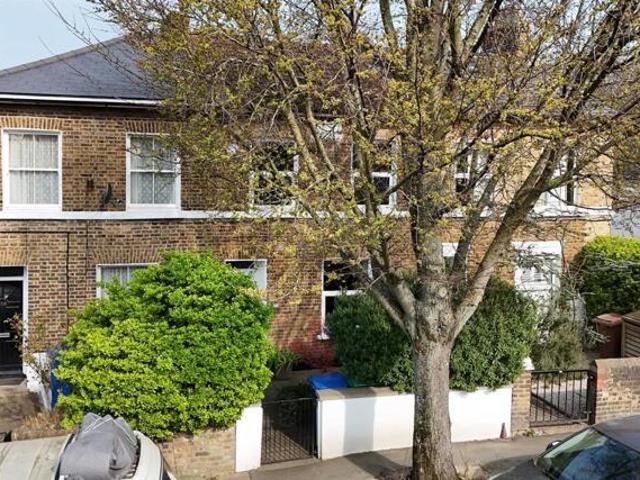 3 Bedroom House Londres Greater London 101676124
