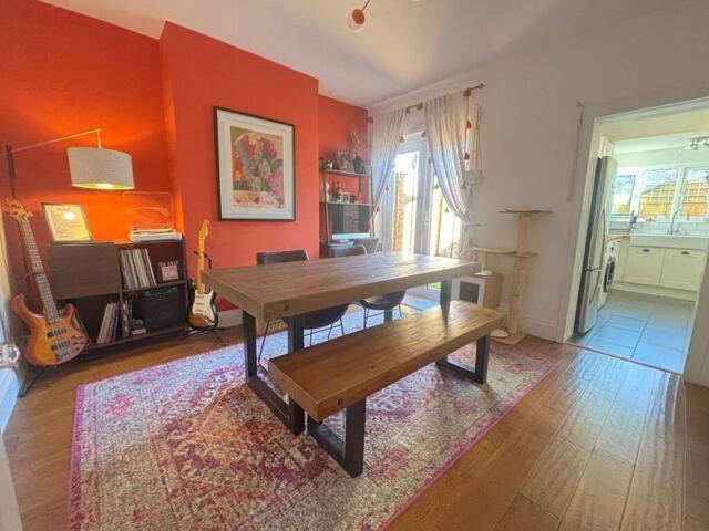 3 Bedroom House Londres Greater London LS99237322