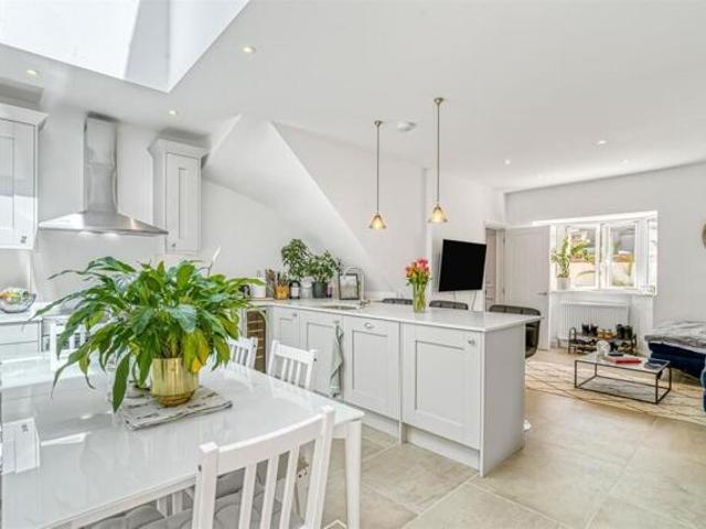 3 Bedroom House Londres Greater London LS99277928