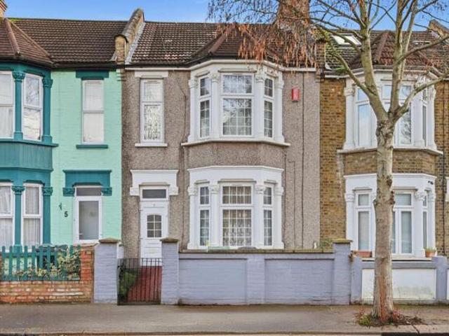 3 Bedroom House Londres Greater London LS99608552