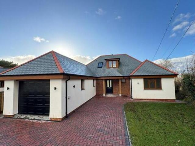 3 Bedroom House Launceston Cornwall 100614918