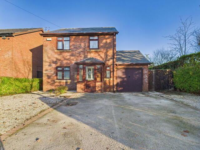 3 Bedroom House Lancs Lancashire 98648761