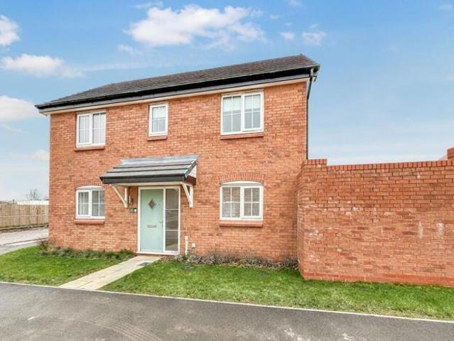 3 Bedroom House Lancs Lancashire 100503019