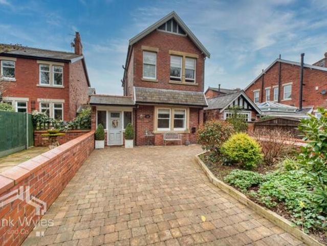 3 Bedroom House Lancs Lancashire LS100398605