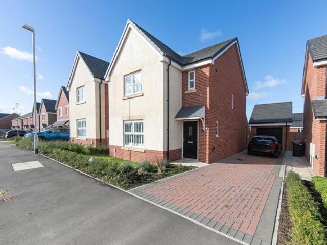 3 Bedroom House Lancs Lancashire LS98903653
