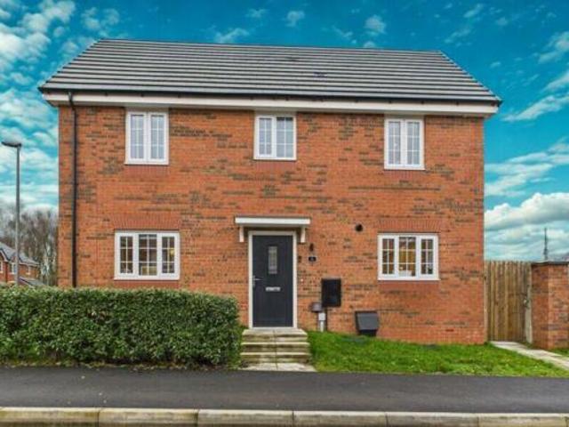 3 Bedroom House Lancs Lancashire LS99475799