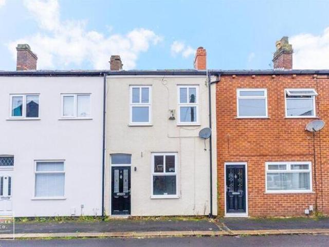 3 Bedroom House Lancs Wigan 99475707