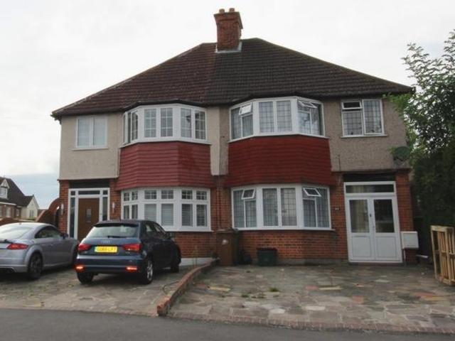 3 Bedroom House Let in