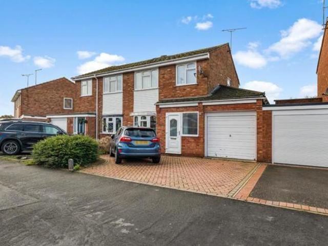 3 Bedroom House Leamington Spa Warwickshire 99130165