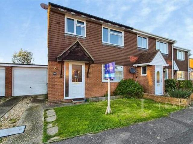 3 Bedroom House Lee On Solent Hampshire LS101100237